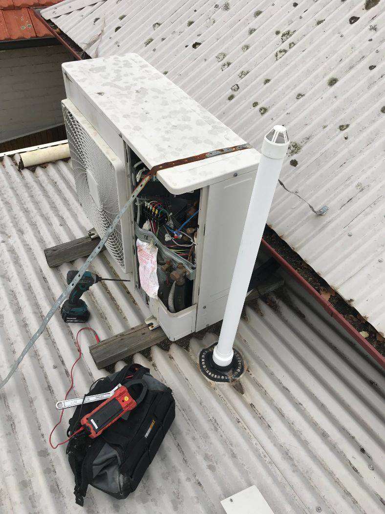 6 Factors that will help you decide when to replace your Air conditioning 6 Factors that will help you decide when to replace your Air conditioning